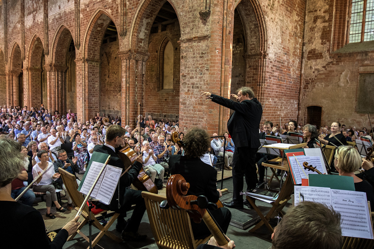 Schedule - Deutsche Oper Berlin